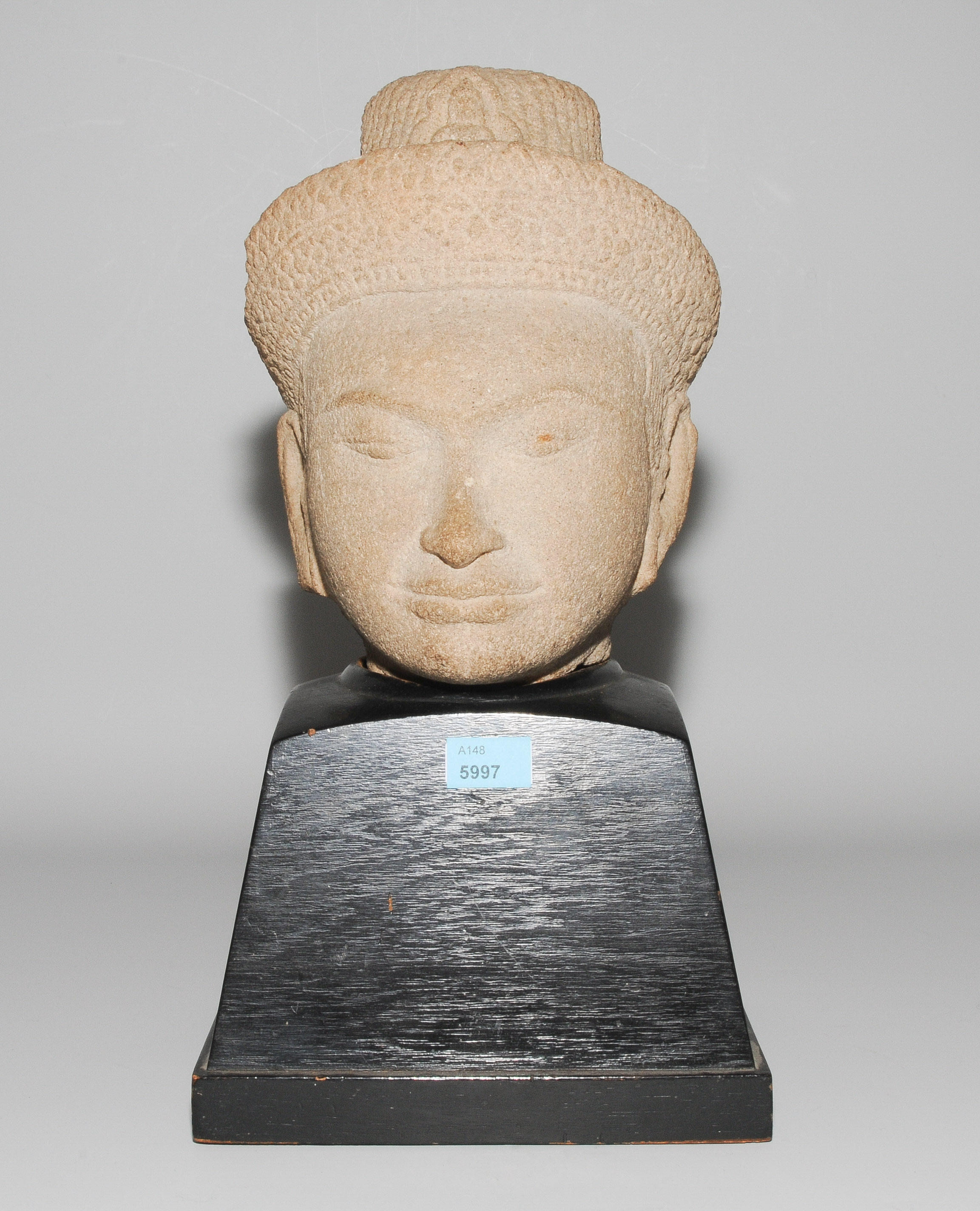 Kopf einer Gottheit - Schuler Auktionen Zürich