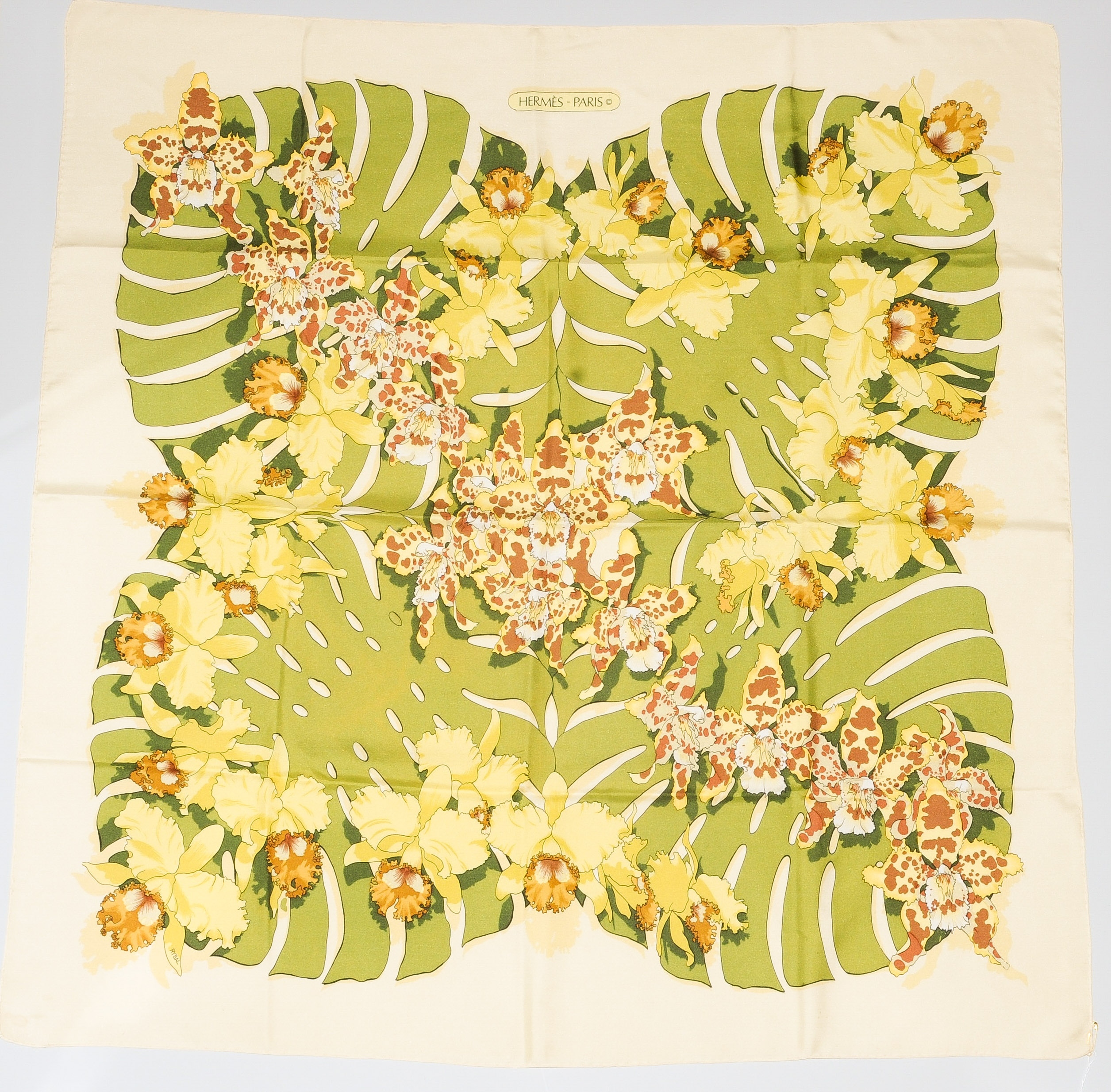 Hermès, Carré "Orchidées" - Schuler Auktionen Zürich