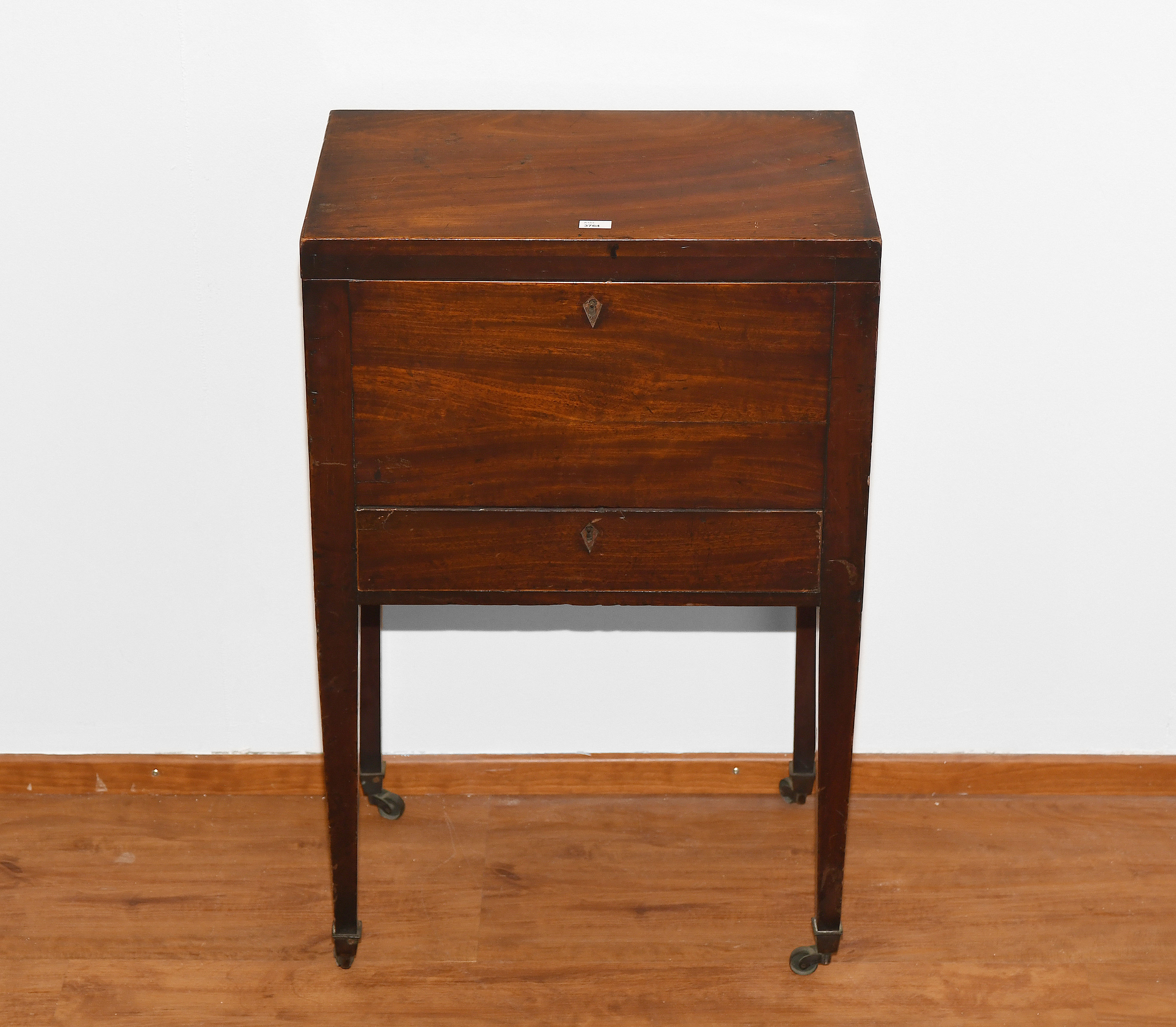 Tea Boy - Schuler Auktionen Zürich