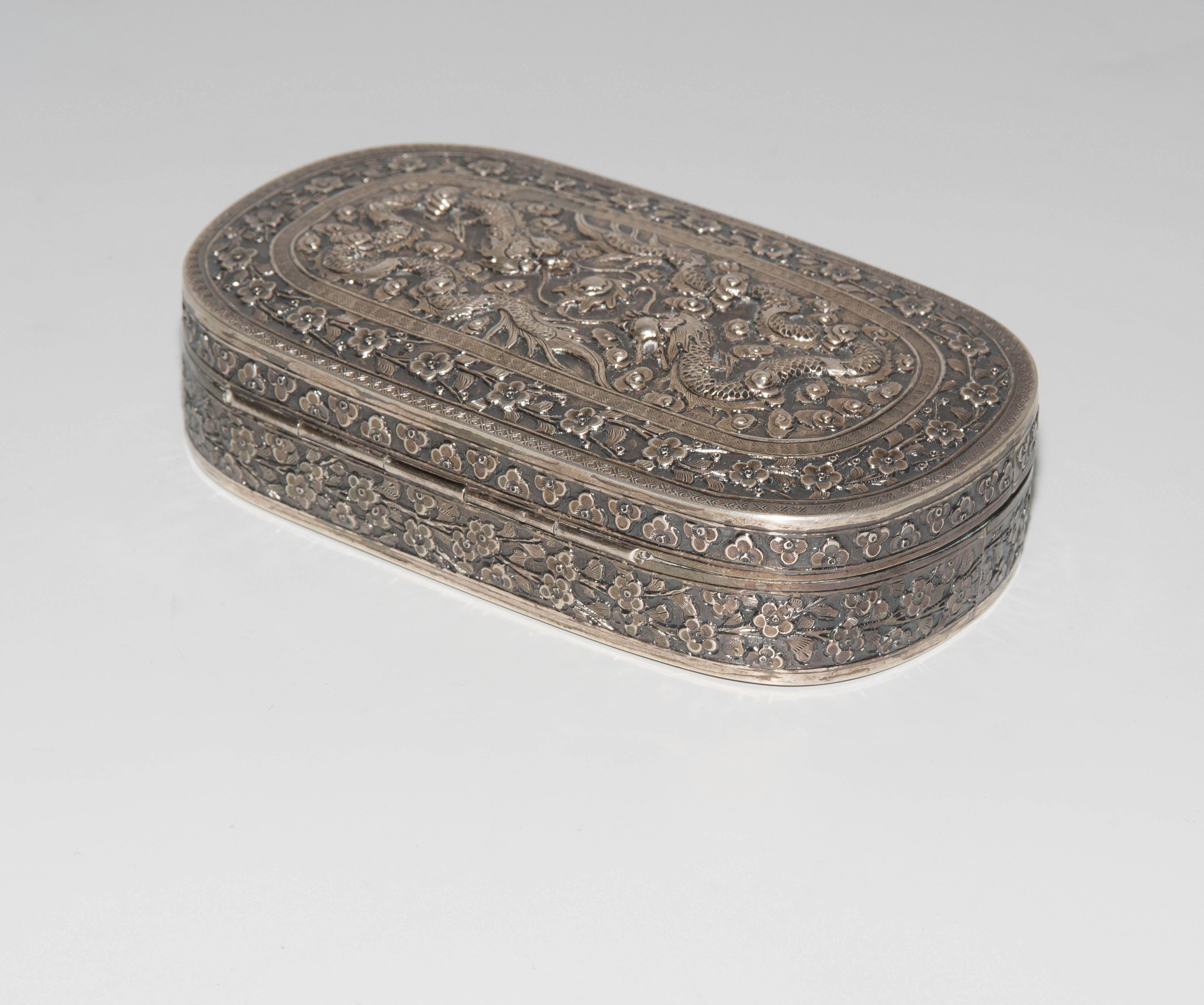 Deckeldose - Schuler Auktionen Zürich