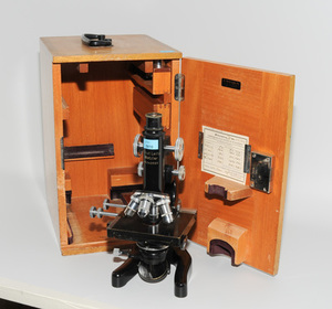 Mikroskop - Schuler Auktionen Zürich