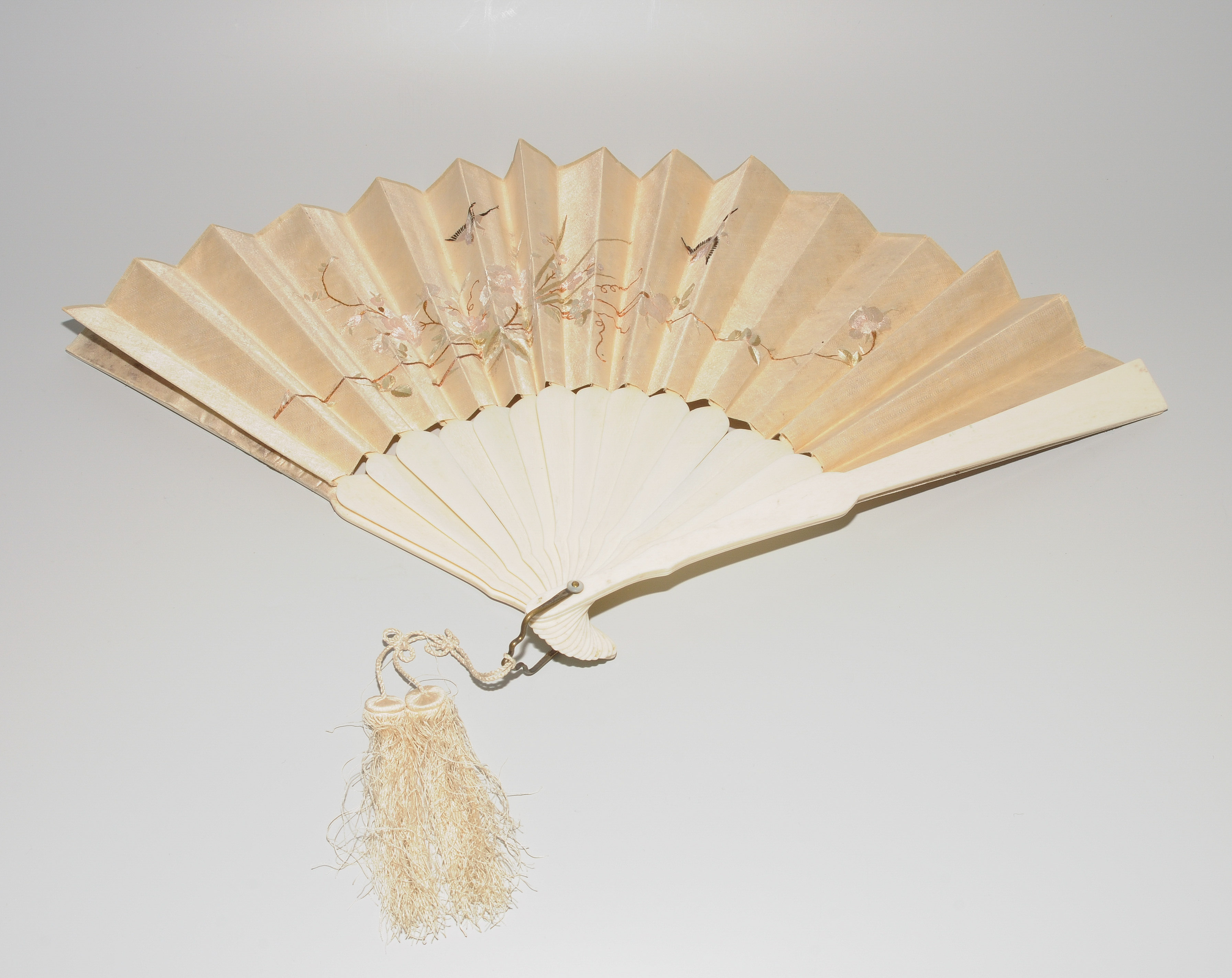 Fächer - Schuler Auktionen Zürich